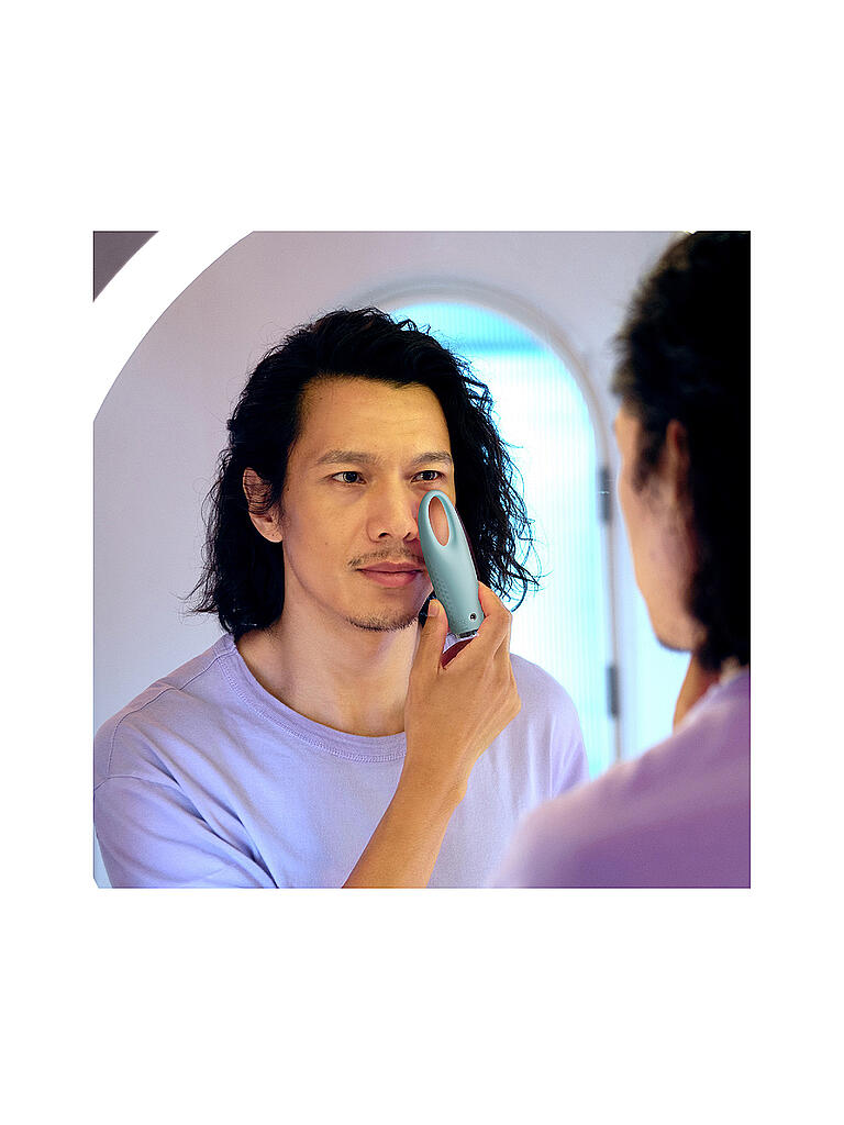 FOREO IRIS™ 2 Mint - Massagegerät für die Augenpartie hellgrün